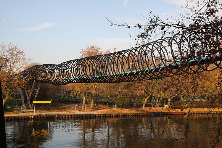 Riley / Rehberger plagiarism row reaches agreement - Op-Art.co.uk